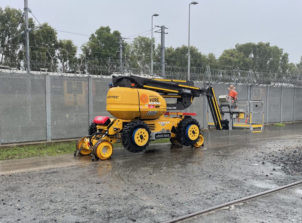 AR004 - Neotec Skyrailer W16M | Aries Rail
